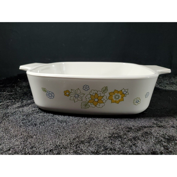 Corningware | Kitchen | Vintage Corning Ware Floral Bouquet Daisy ...